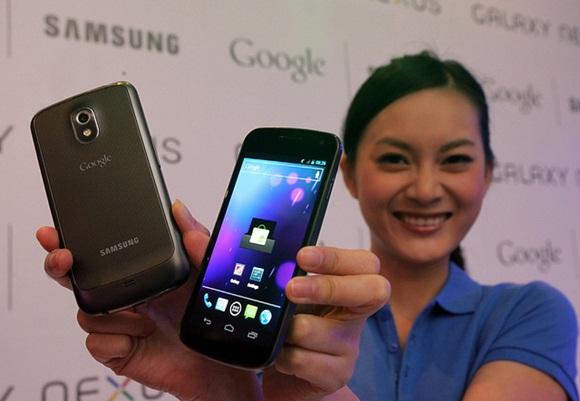 Samsung, Google Show Off Galaxy Nexus and Ice Cream Sandwich | Dice.com ...