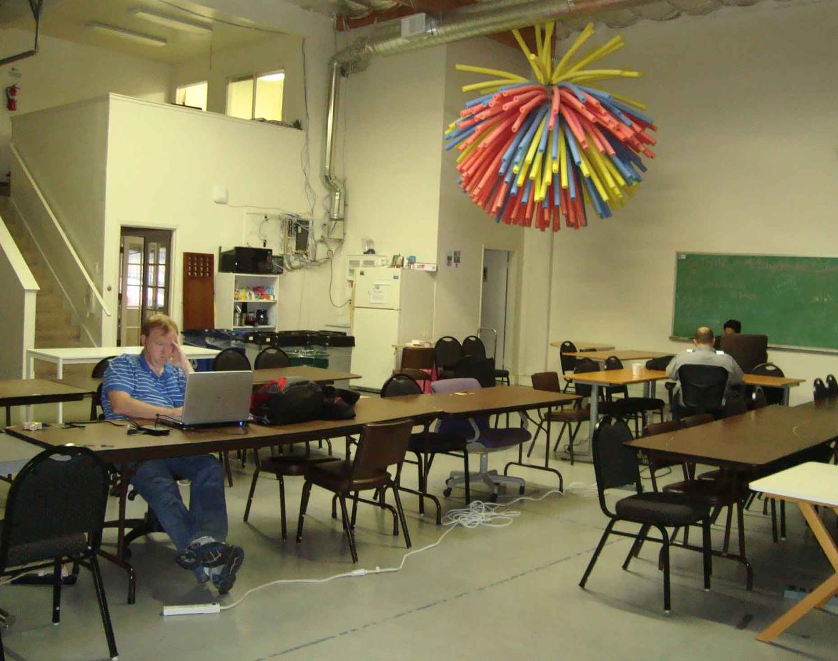 The Hacker Dojo is Home to Silicon Valley's Cutting Edge Programmers ...